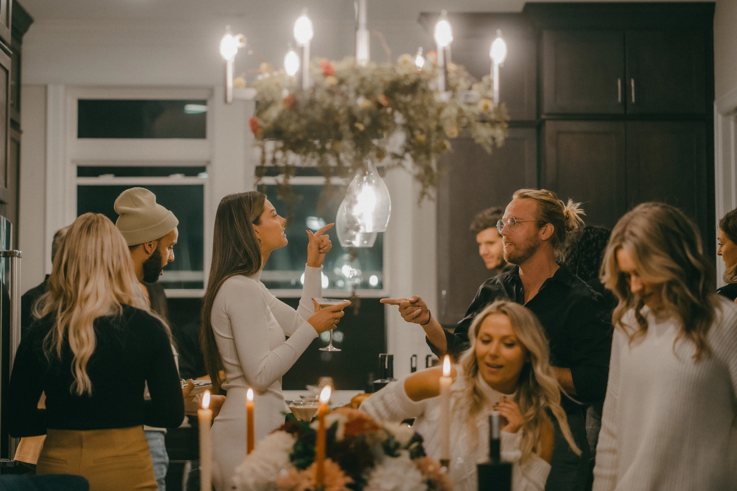 6 Safe (+ Trend Driven) Table Topics for your Holiday Gathering this ...